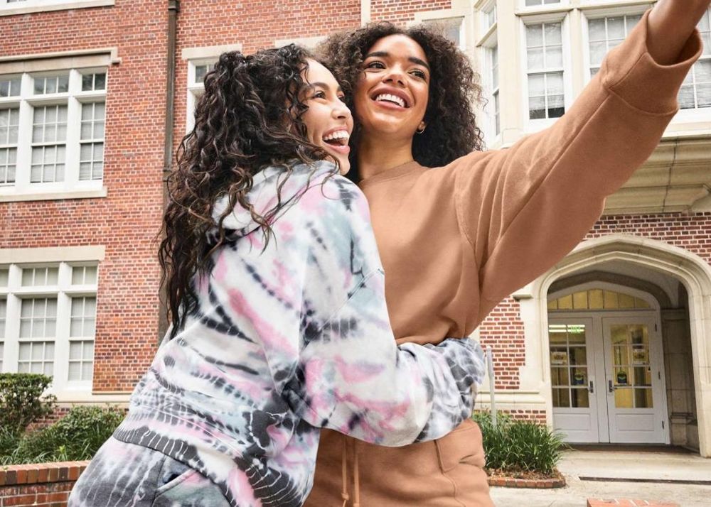 Victoria's Secret Mission, Benefits, and Work Culture | Indeed.com