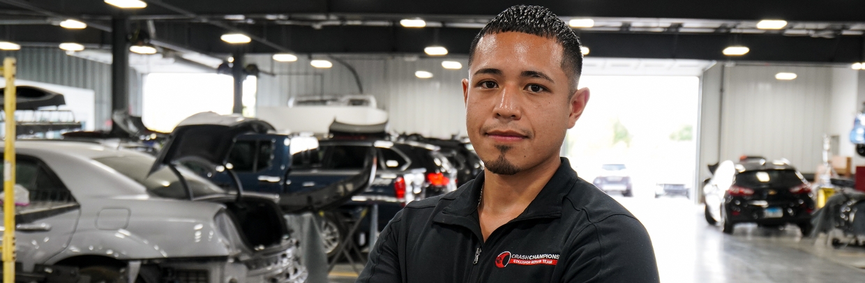 Crash Champions Collision Repair Team Mission, Benefits, and Work ...